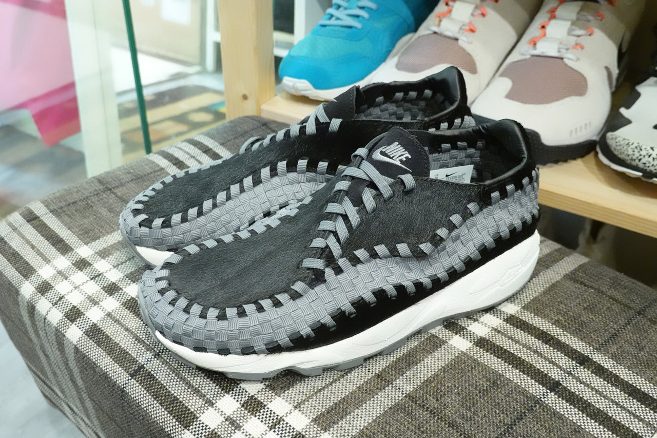 Hoka One One Size Chart – Navy Selected